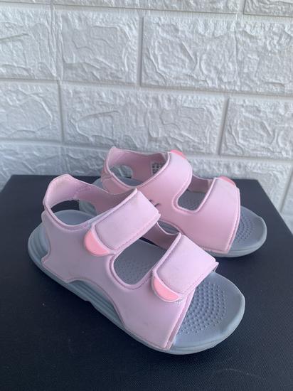 Adidas sandale broj 26