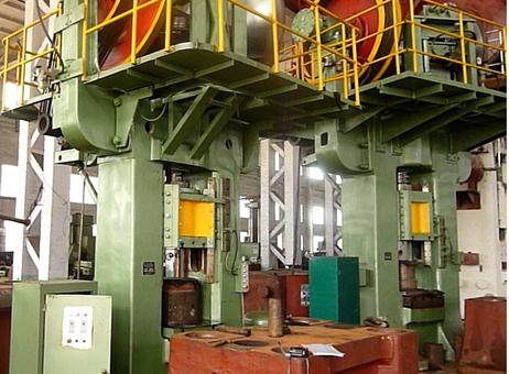 Presa Qingdao Runtrust Yiyou Forging Machinery 53-630A