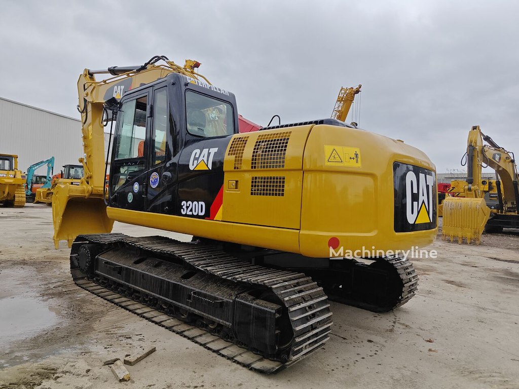 Caterpillar 320D bager guseničar