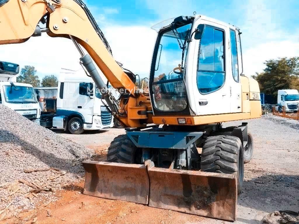 Liebherr A311 Litronic bager točkaš