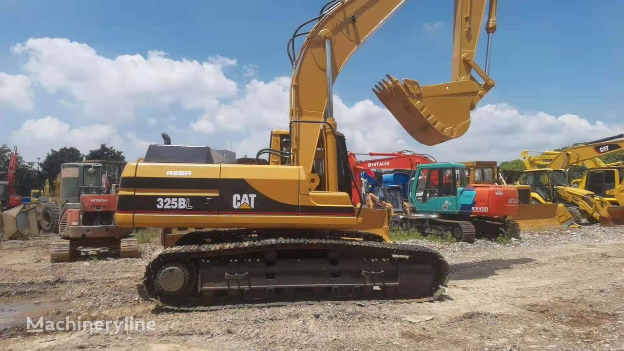Caterpillar 325B bager guseničar