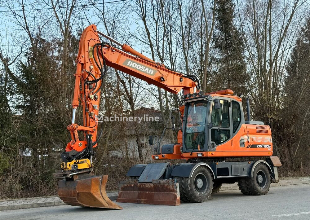 Doosan DX160W bager točkaš