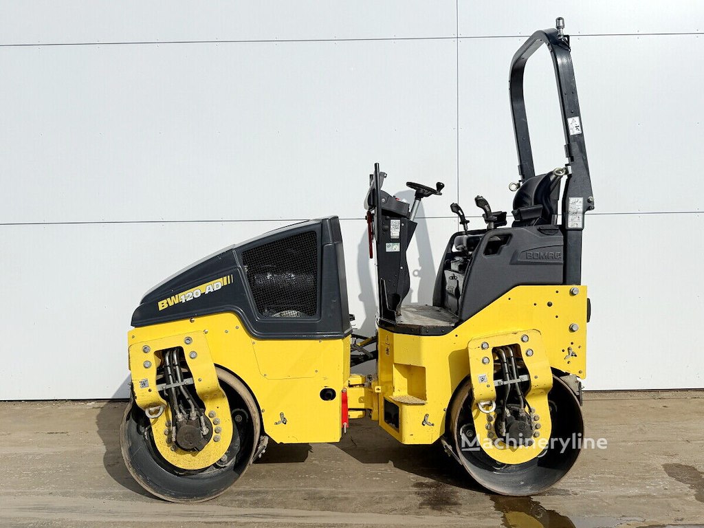 BOMAG BW120AD-5 mali valjak