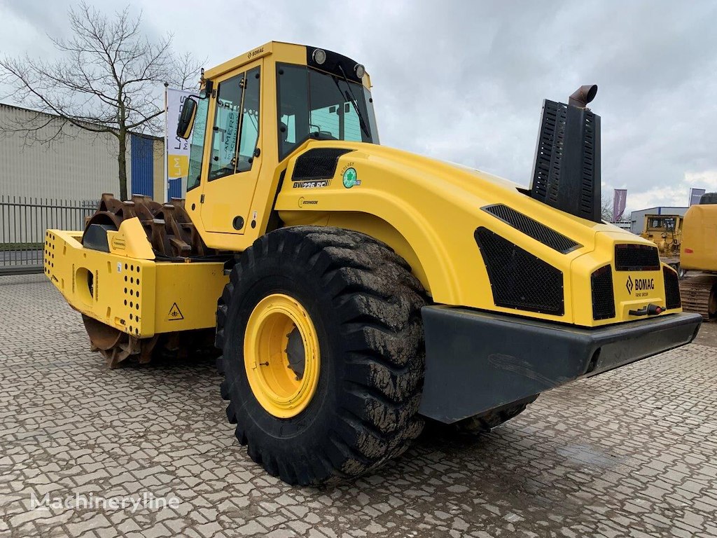 BOMAG BW 226 DH-4I BVC . kompaktor