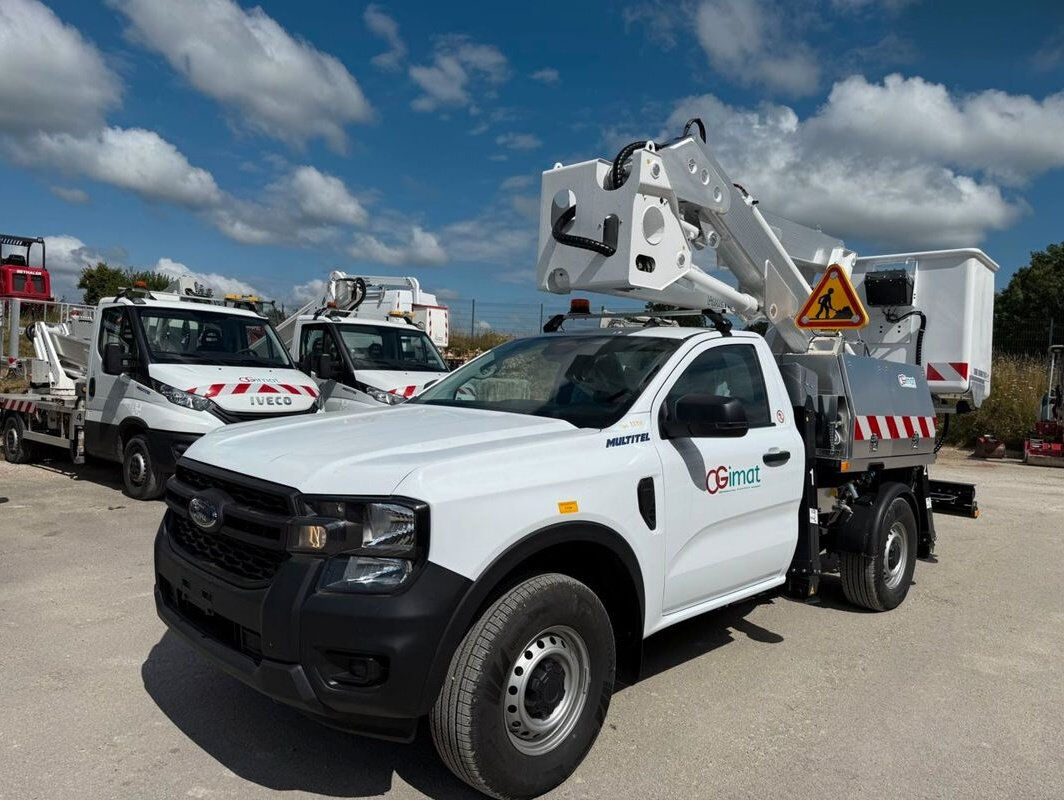 Ford Ranger - Car with a basket auto dizalica s korpom