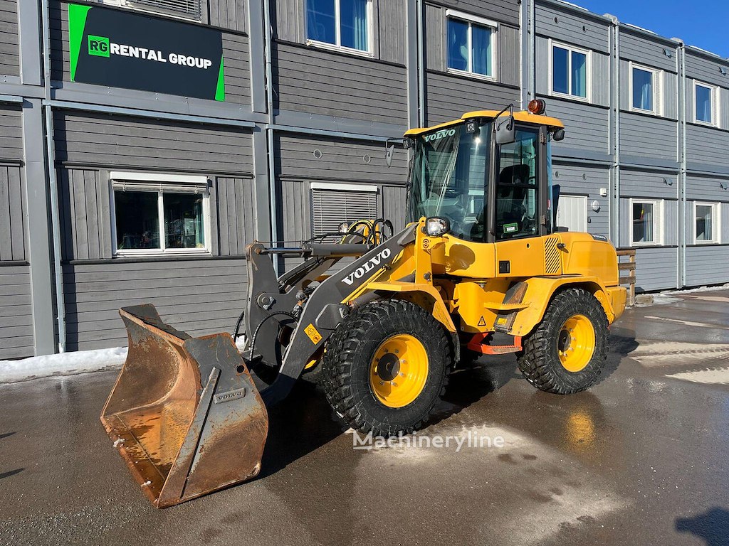 Volvo L30 GS prednji utovarivač