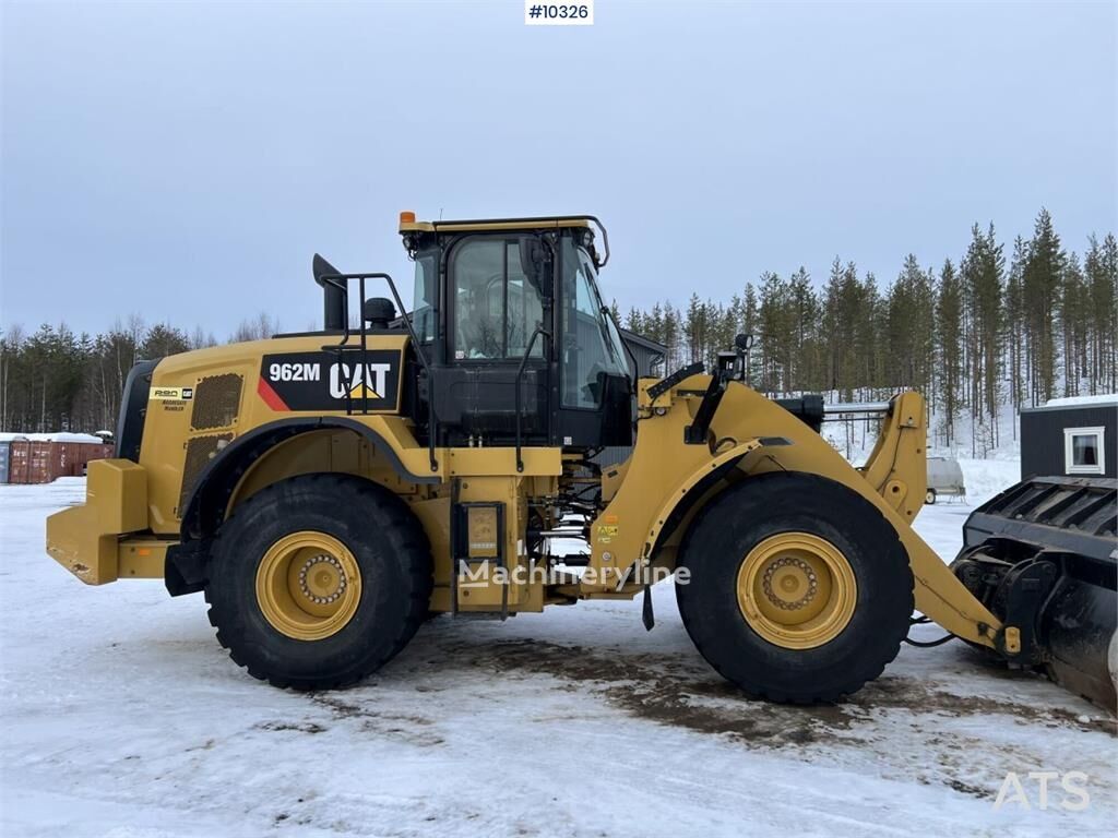 Caterpillar 962M Wheel loader with bucket prednji utovarivač
