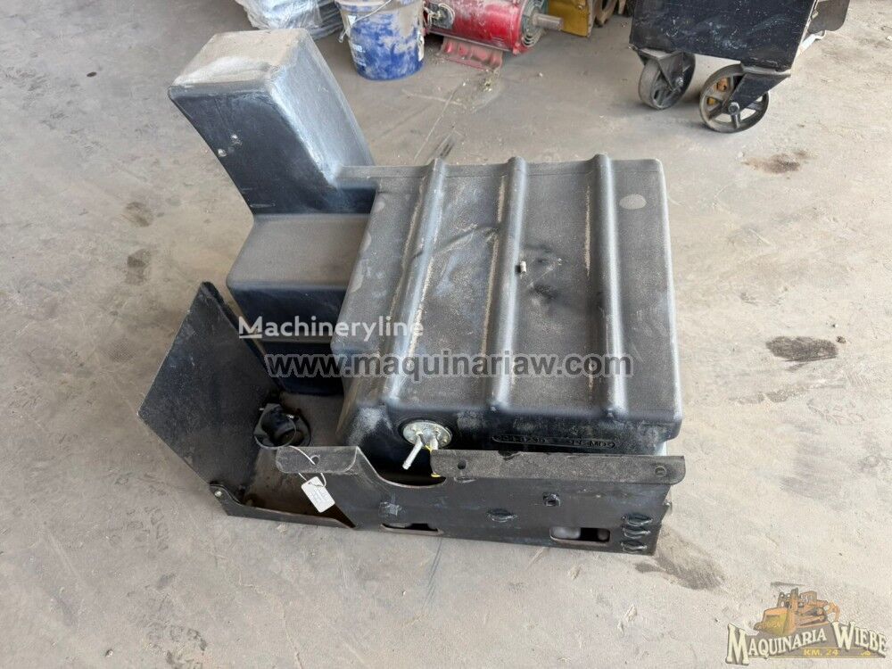 T215367 hidraullični rezervoar za John Deere 410K bagera-utovarivača