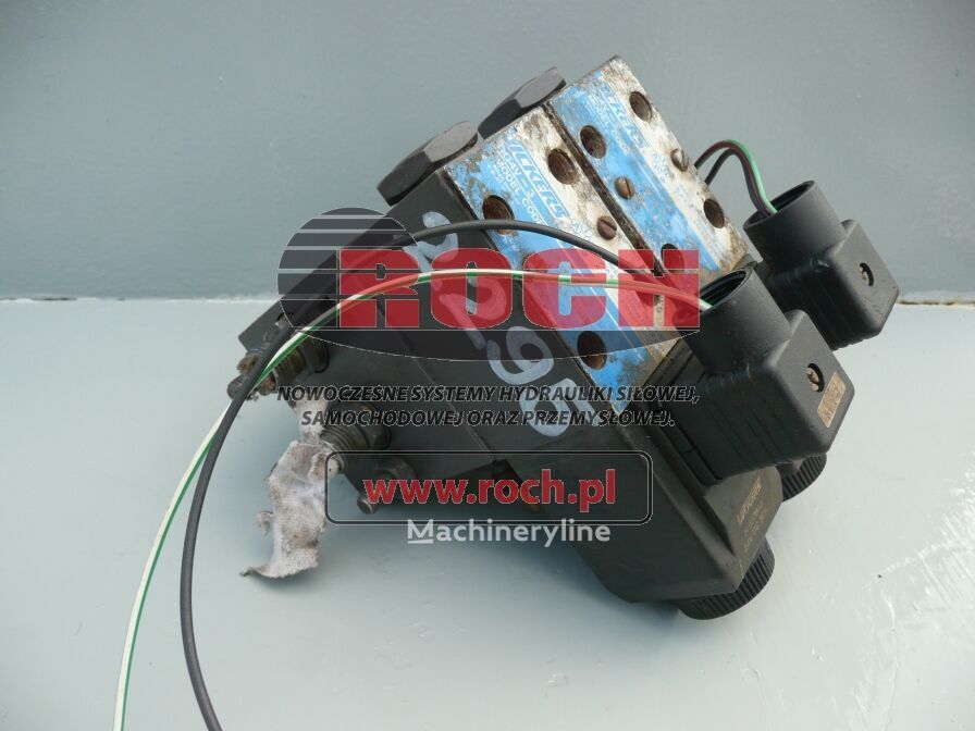 Rozdzielacz VICKERS 2sek DG4V-3 2ALMUH760+ H507848 solenoidni ventil za bagera