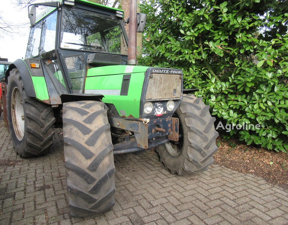 Deutz DX 4.50 traktor točkaš