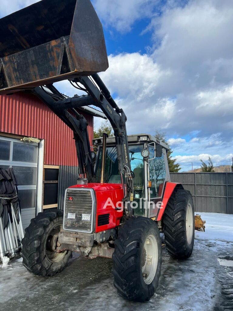 Prodaje se Massey Ferguson 3060 traktor točkaš na aukciji