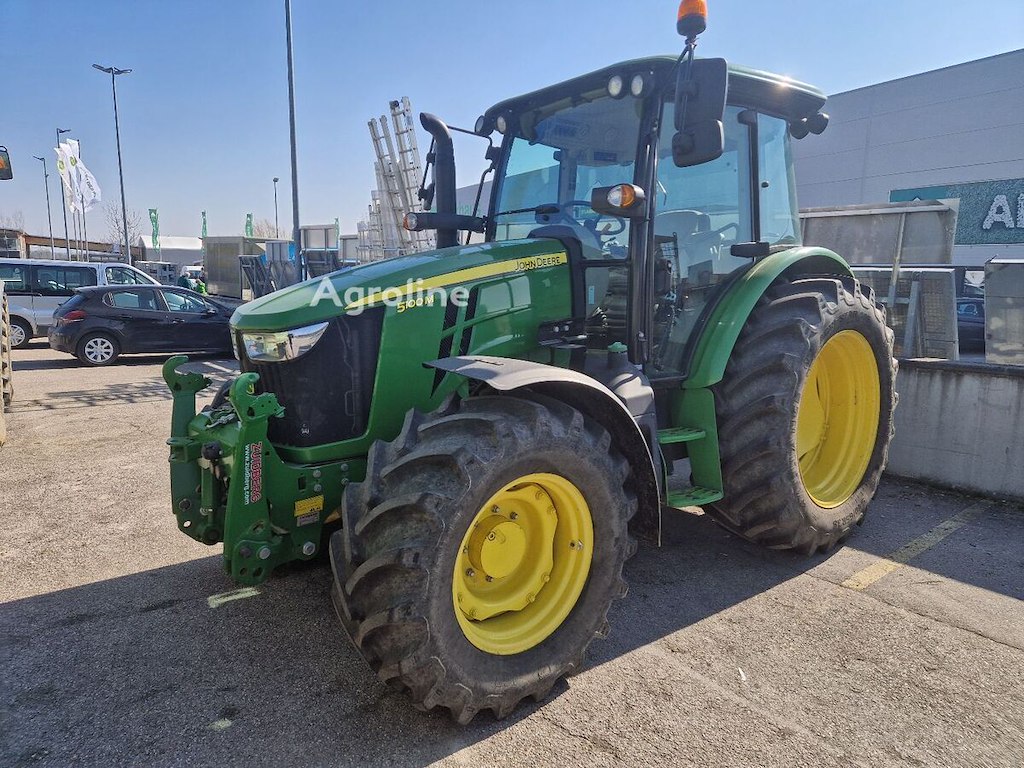 John Deere 5100M traktor točkaš