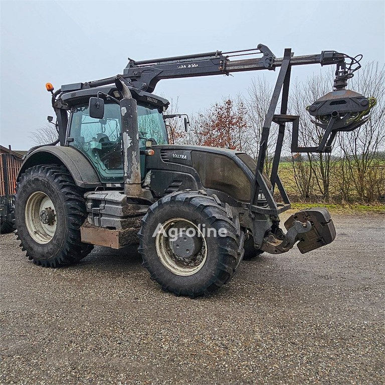 Prodaje se Valtra S263 traktor točkaš na aukciji