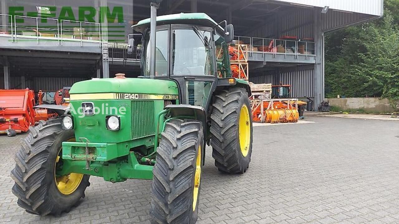 John Deere 2140 traktor točkaš