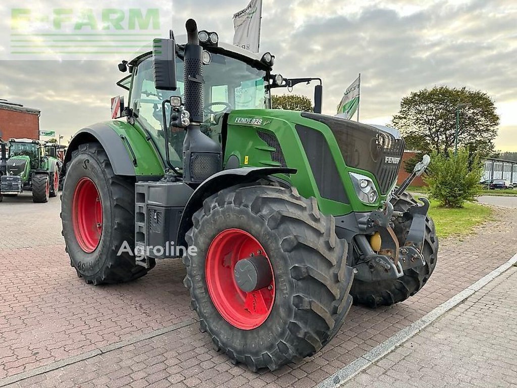 Fendt 828 vario s4 profiplus traktor točkaš