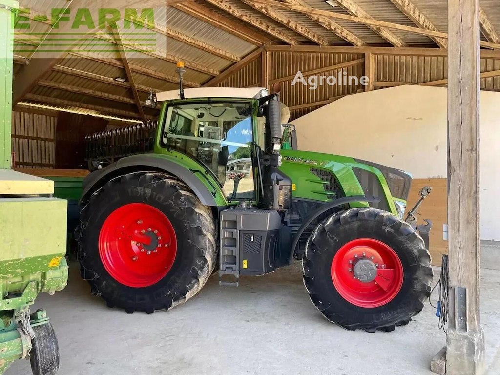 Fendt 826 vario profiplus traktor točkaš