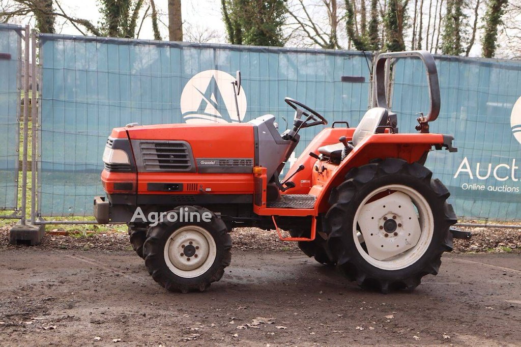 Prodaje se Kubota GL248/GL240 traktor točkaš na aukciji