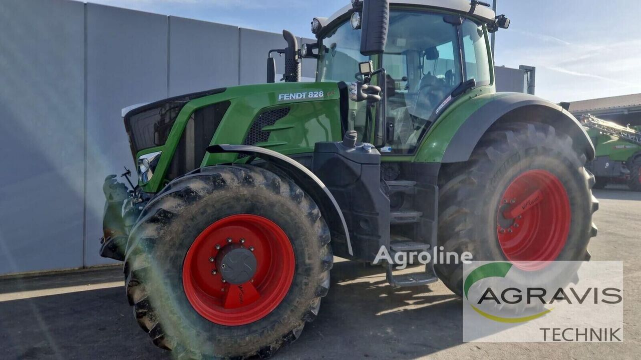 Fendt 828 Vario S4 traktor točkaš