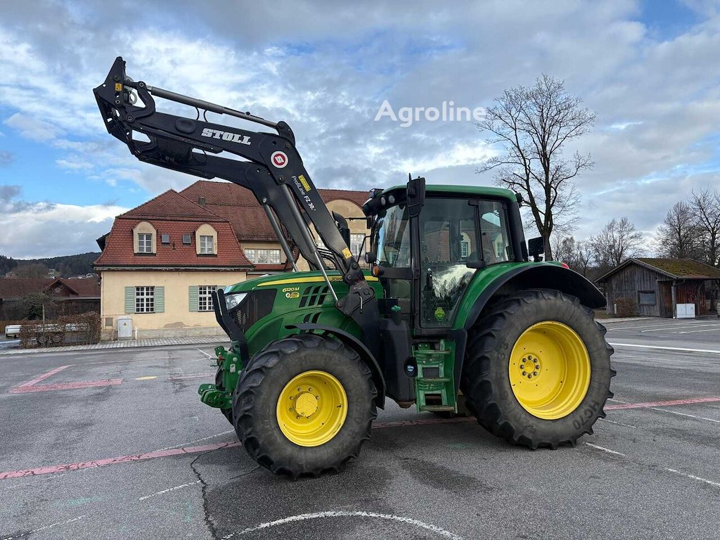 Prodaje se John Deere 6120M traktor točkaš na aukciji
