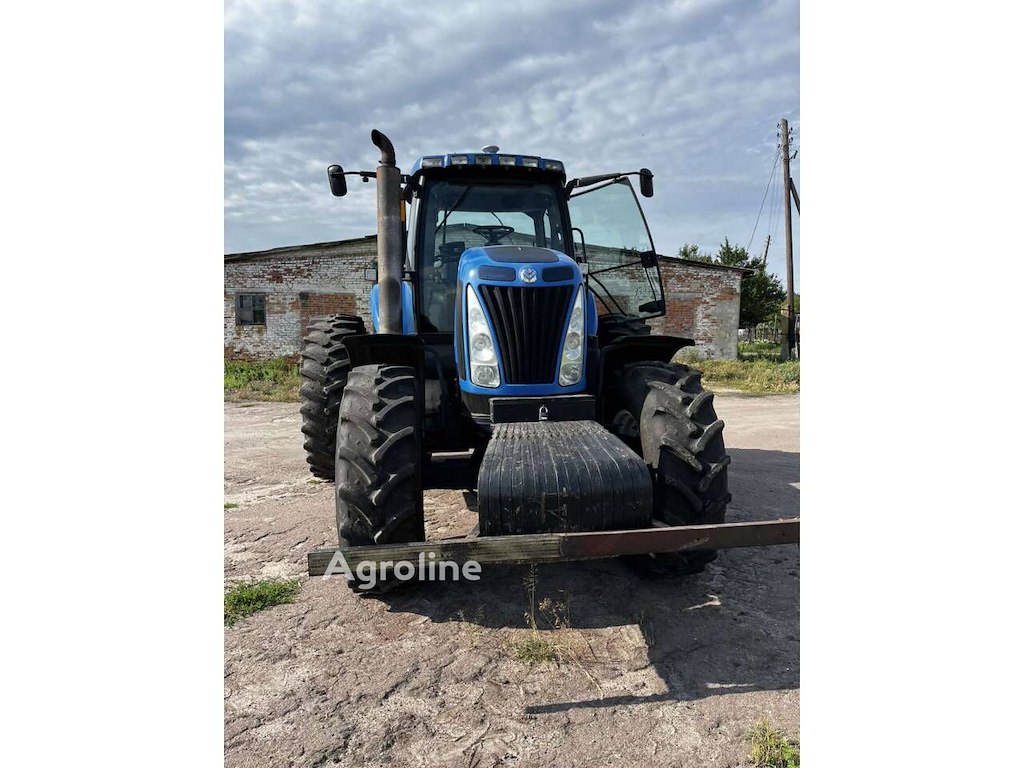 New Holland T8040 traktor točkaš