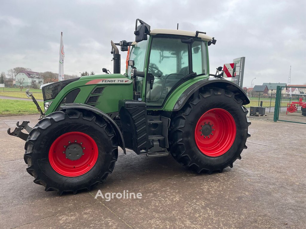 Fendt 718 Vario S4 Profi+ traktor točkaš