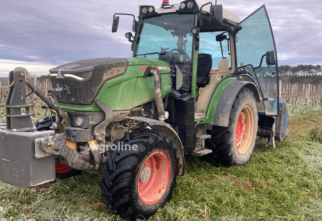 Fendt 211P VARIO traktor točkaš