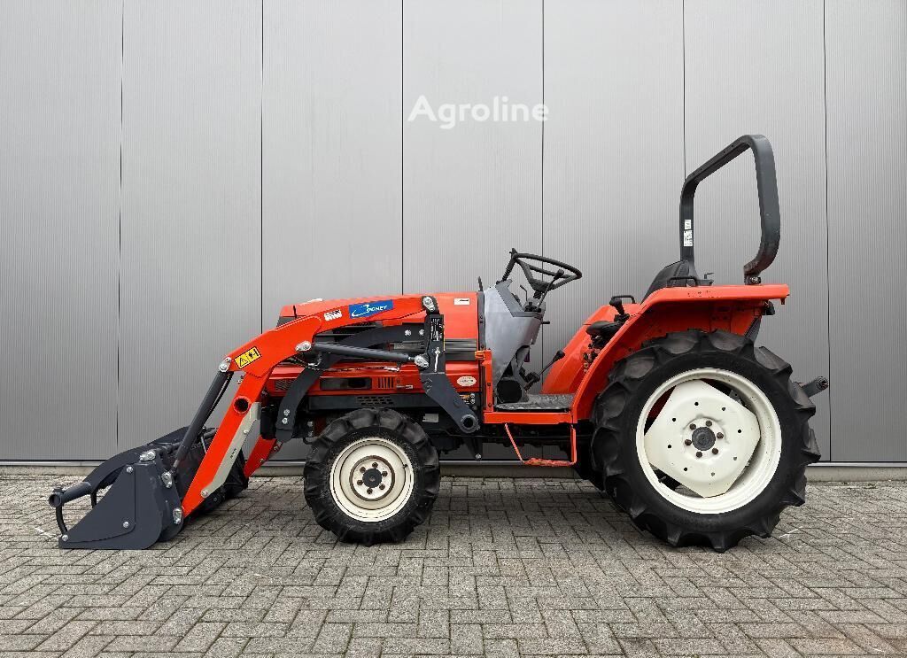 Kubota GL240D traktor točkaš