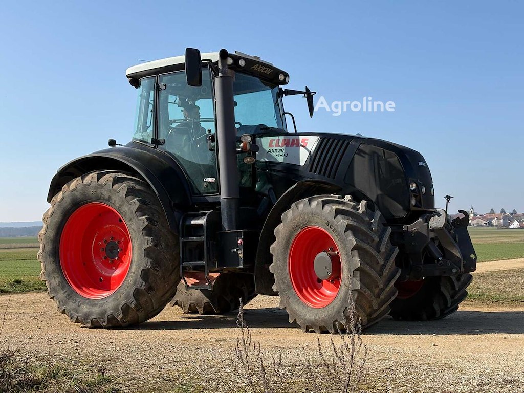 Prodaje se Claas Axion 820 C-MATIC traktor točkaš na aukciji