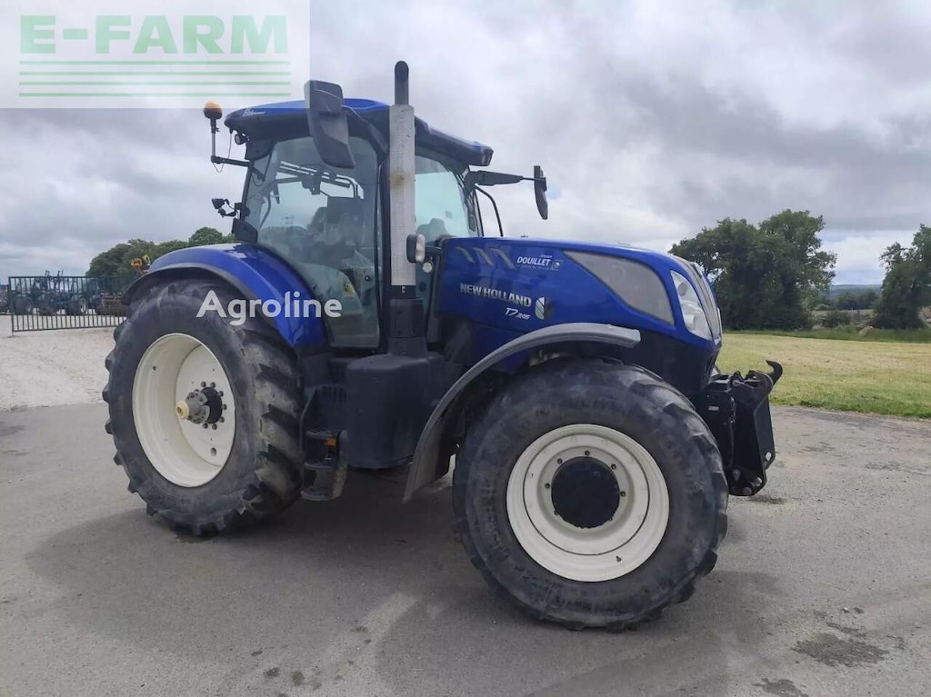 New Holland t7 245 ac traktor točkaš