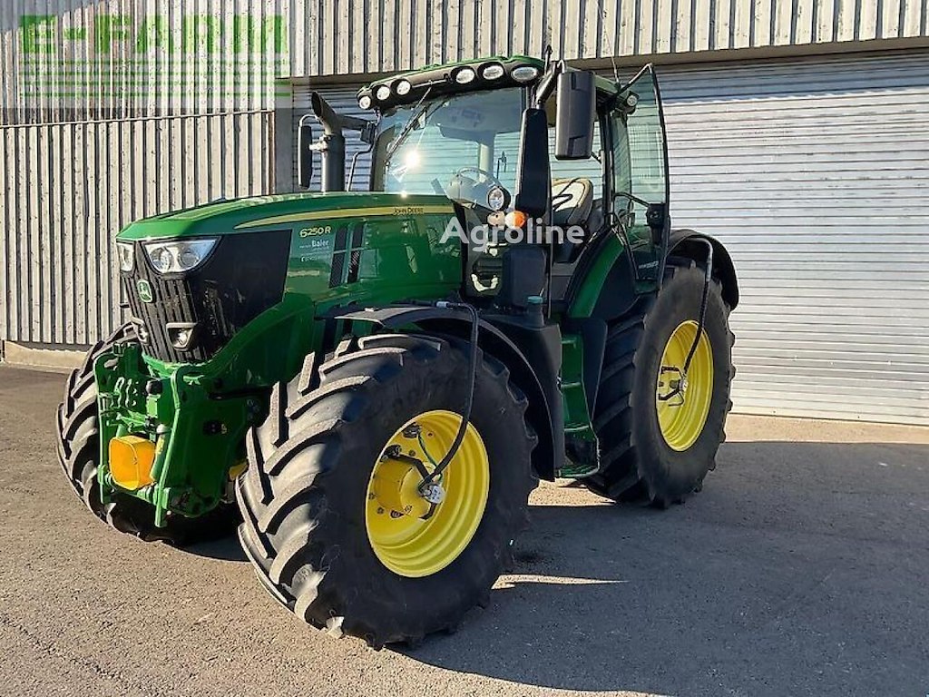 John Deere 6250r traktor točkaš