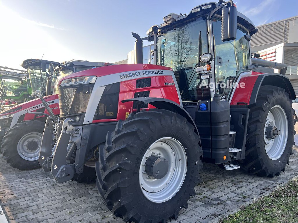 Massey Ferguson 8S245 traktor točkaš