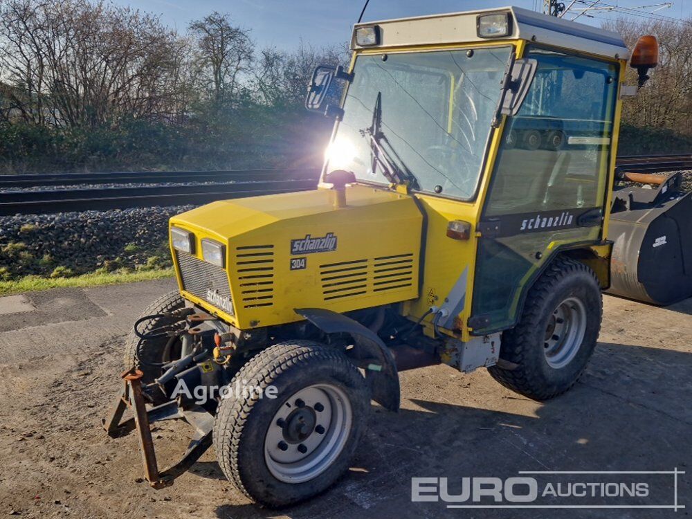 Prodaje se Schanzlin 304 mini traktor na aukciji