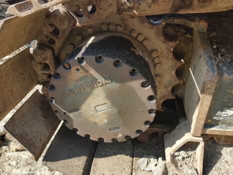 Hyundai Hx220l, Hx220nl Drive Motor Unit 39q6-42102, 39q6-40101, 39q6-41 39Q6-42102 reduktor za Hyundai HX220L bagera