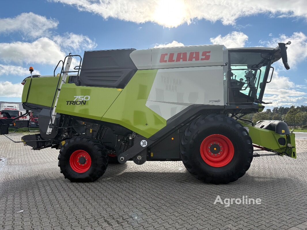 Claas TRION 750 kombajn za žito