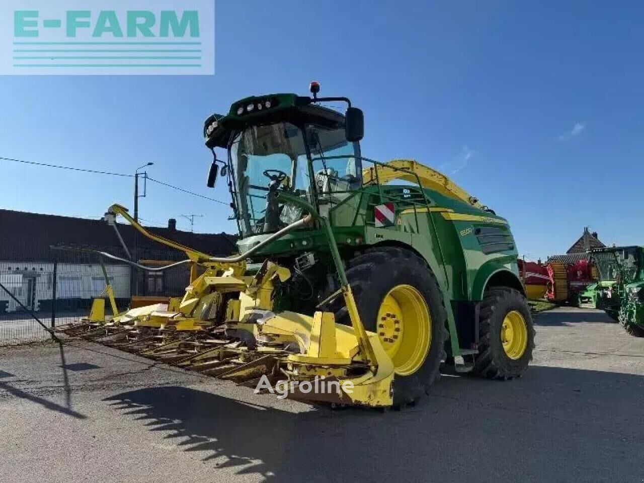 John Deere 8500 krmni kombajn