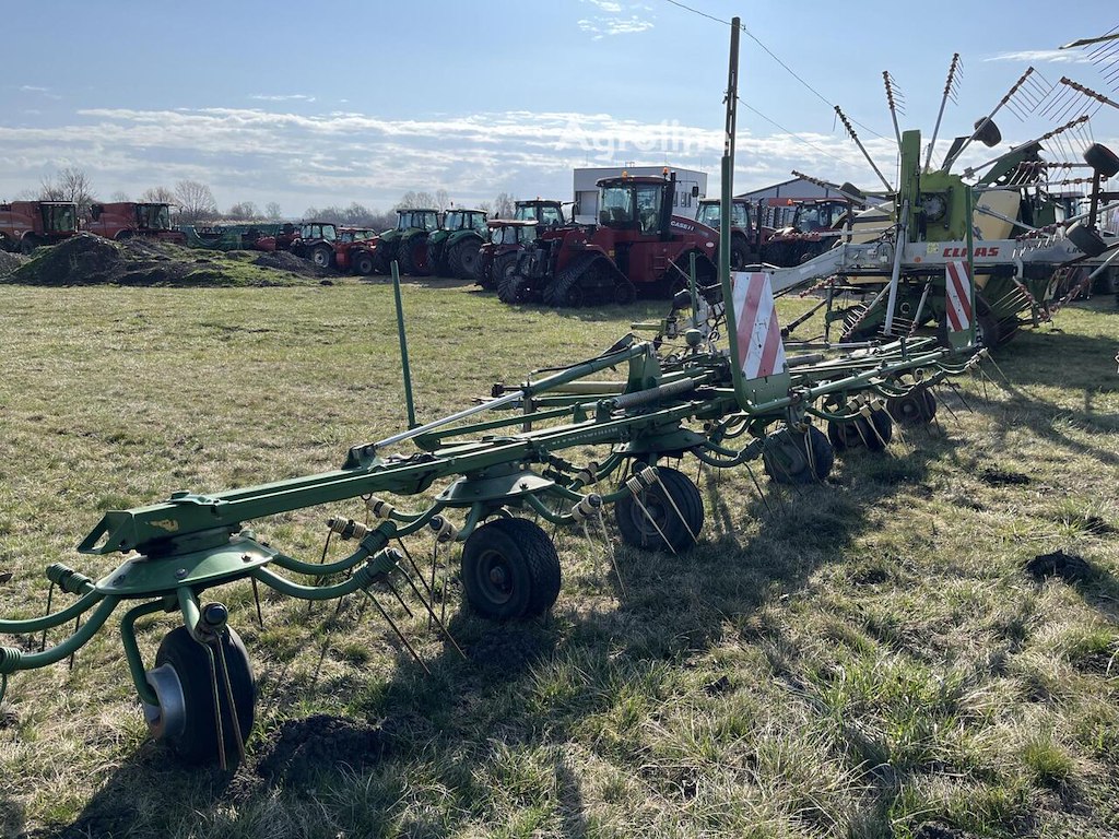 Krone KW 7,82T rendterítő prevrtač sena