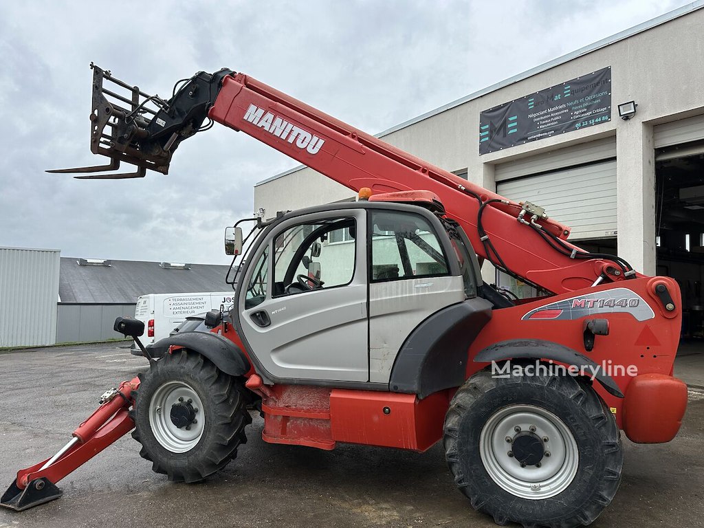 Manitou MT1440 teleskopski utovarivač
