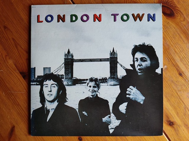 Wings – London Town Wings (USA) 5-/5 + poster