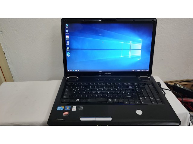 17.3 inch i5 430M,4GB,HD 4650 1 GB,HDD 500 GB