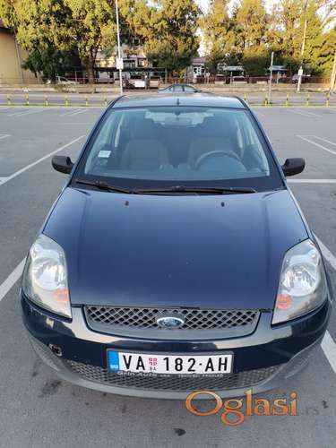 FORD FIESTA 1,2 2008 god
