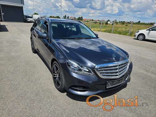 Mercedes E 200 100 KW 2013 god