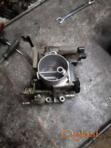 Klapna gasa Nisan almera 1.4 16v 64kw