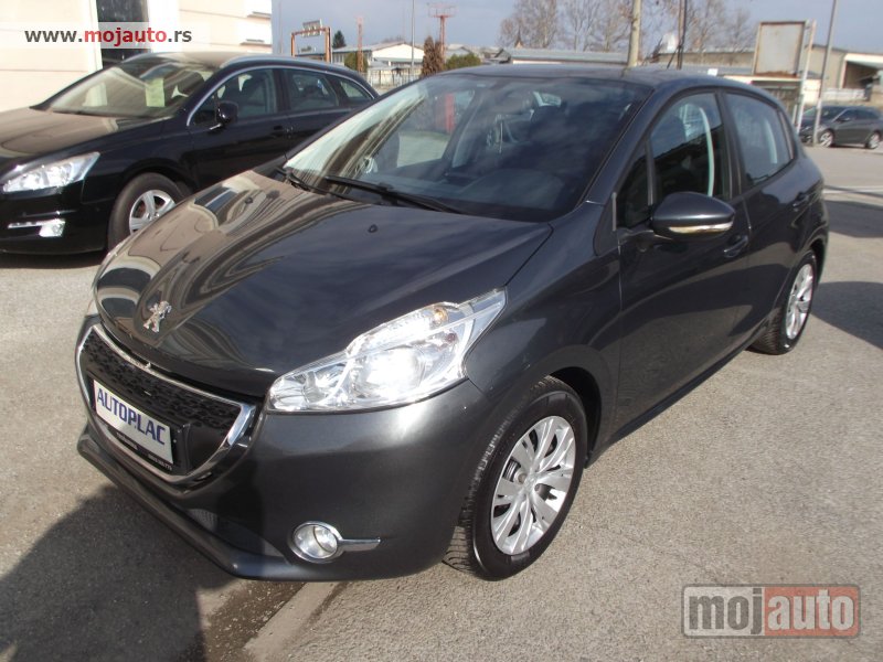 Peugeot 208 1.2 BENZ-GAS 60 KW NOV