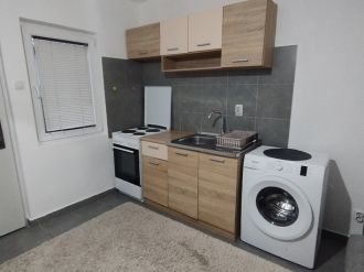 20m² 300€
Beograd, Zvezdara, Cvetkova pijaca