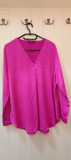 Elegantna pink bluza