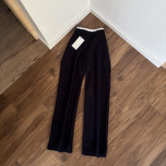 Zara viralne teget pantalone Novo