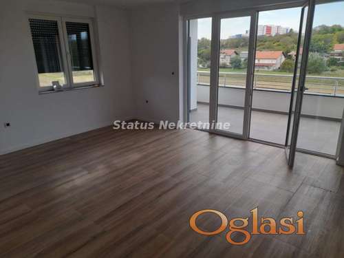 Petrovaradin-Useljiv stan 116 m2 sa Velikom Terasom i Dva Garažna Mesta-065/385 8880