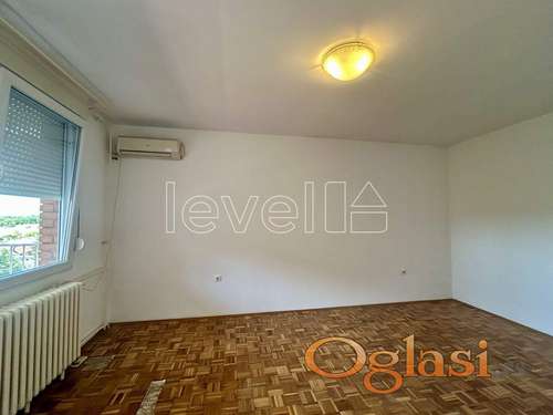 NOVI SAD - AVIJACIJA - 89.00 m2