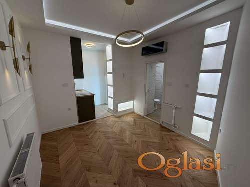 Stan NOVI SAD,CENTAR,kv: 21, € 92700, ID: 1019307