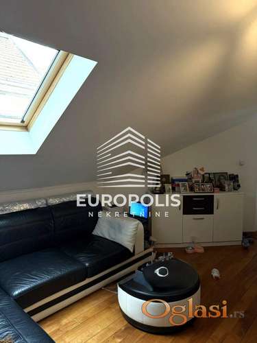 Urbano potkrovlje na Dorćolu ID#8940